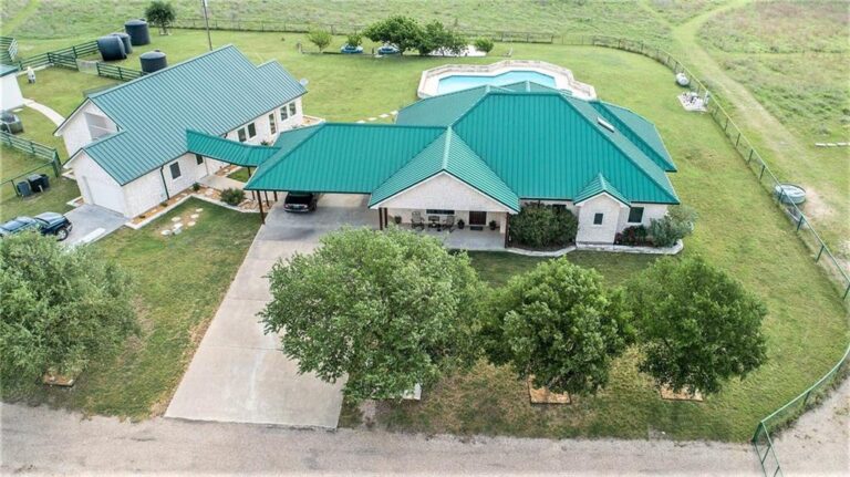 Alamo Limestone Residential Exterior | Texas Stone Designs, Inc. Alamo Limestone Residential Exterior | Texas Stone Designs, Inc.