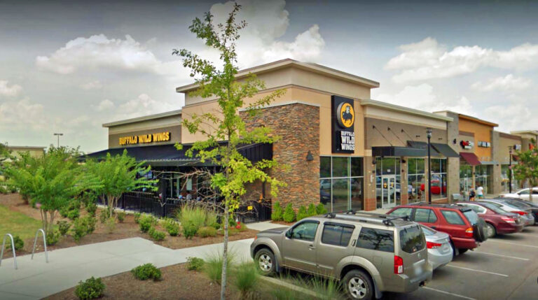 Solano Country Ledge Commercial Exterior | Texas Stone Designs