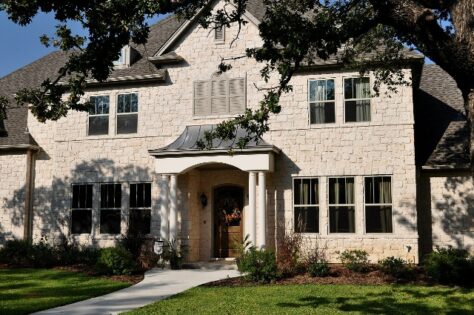 Cobble Austin Stone Residential Ext | Texas Stone Designs, Inc.